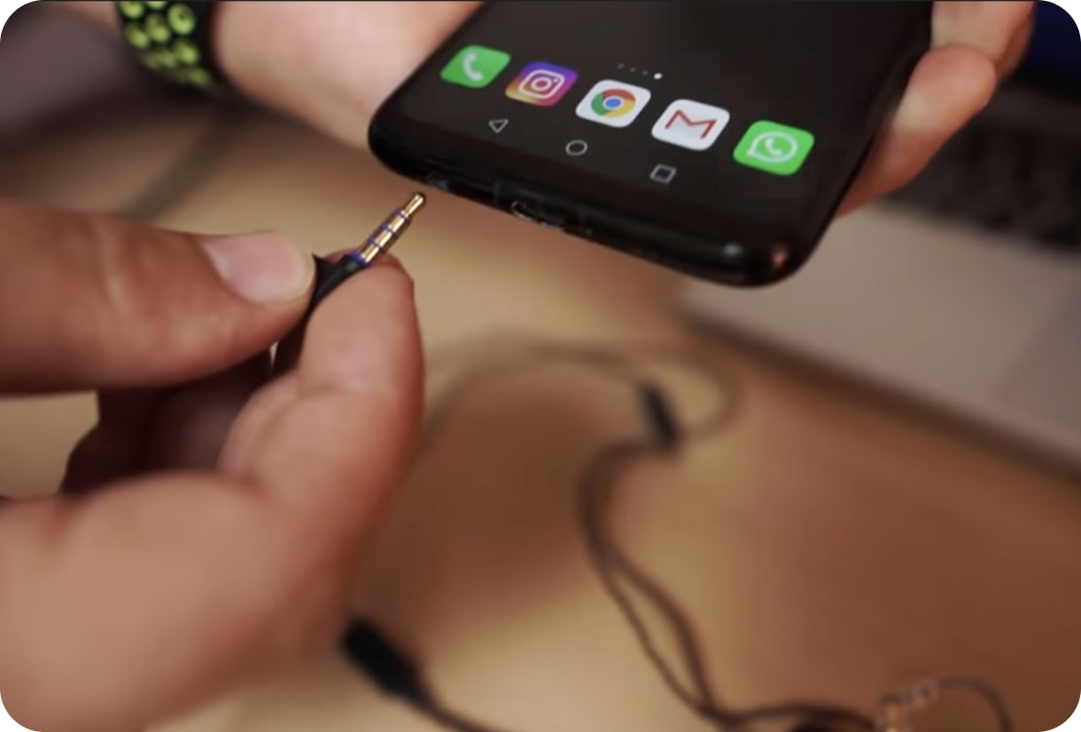 Wireless in-ear monitoring system